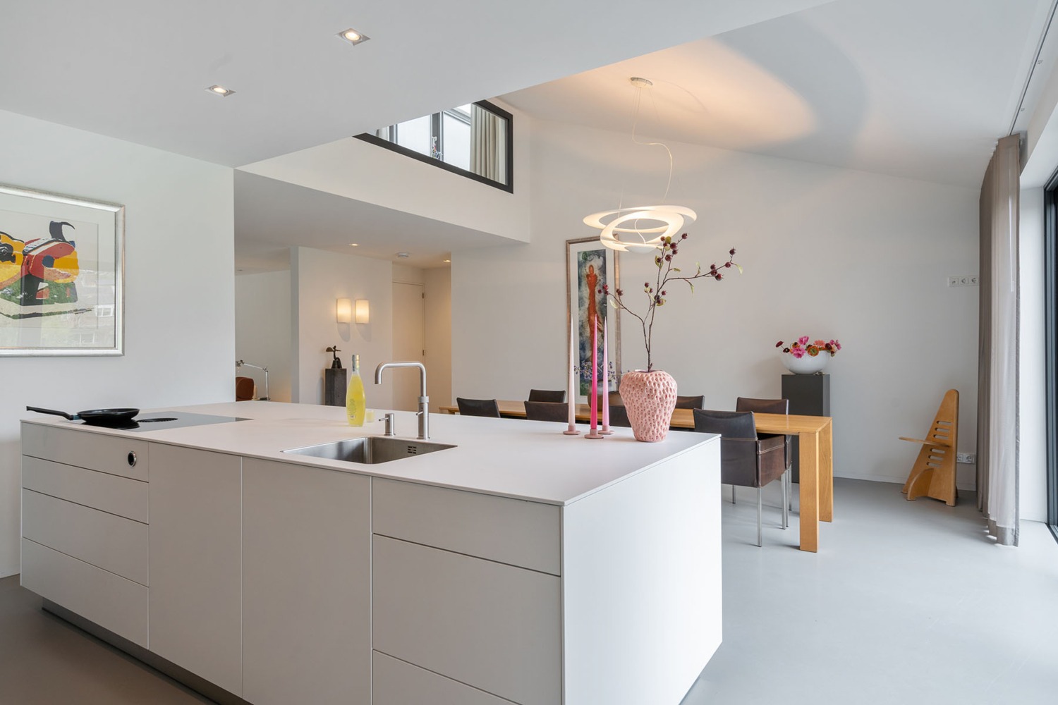Strakke witte keuken | Bulthaup Nijmegen